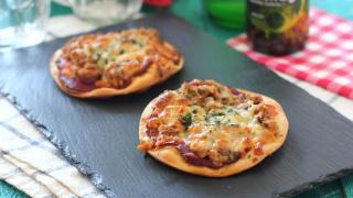 Pizzas rápidas sobre masa de empanadillas