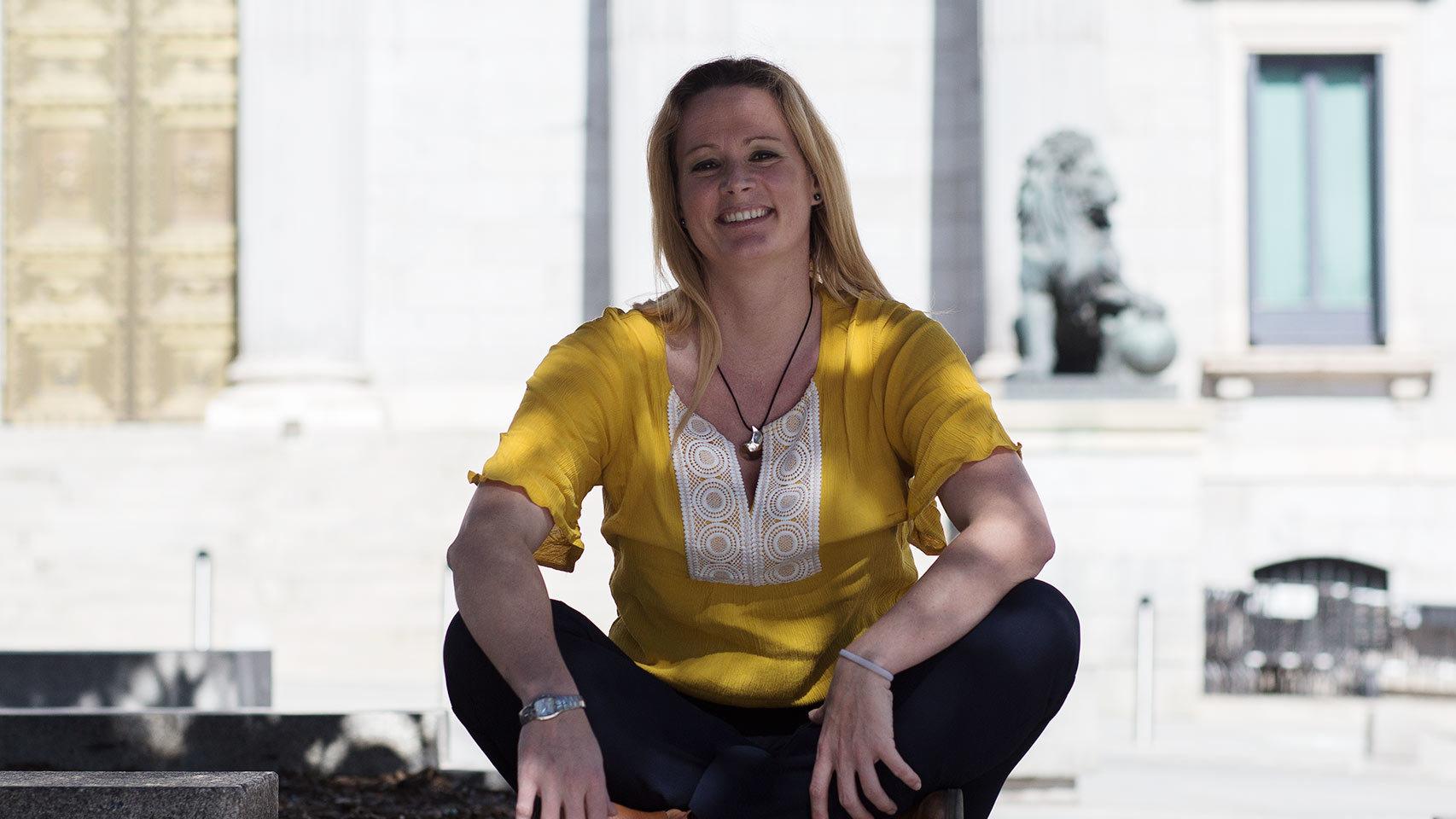 Zaida Cantera se va dando ejemplo: "Continuar en el Congreso sólo por ...