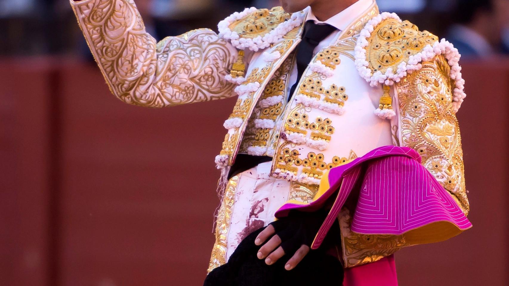 Talavante lo resuelve con un chispazo