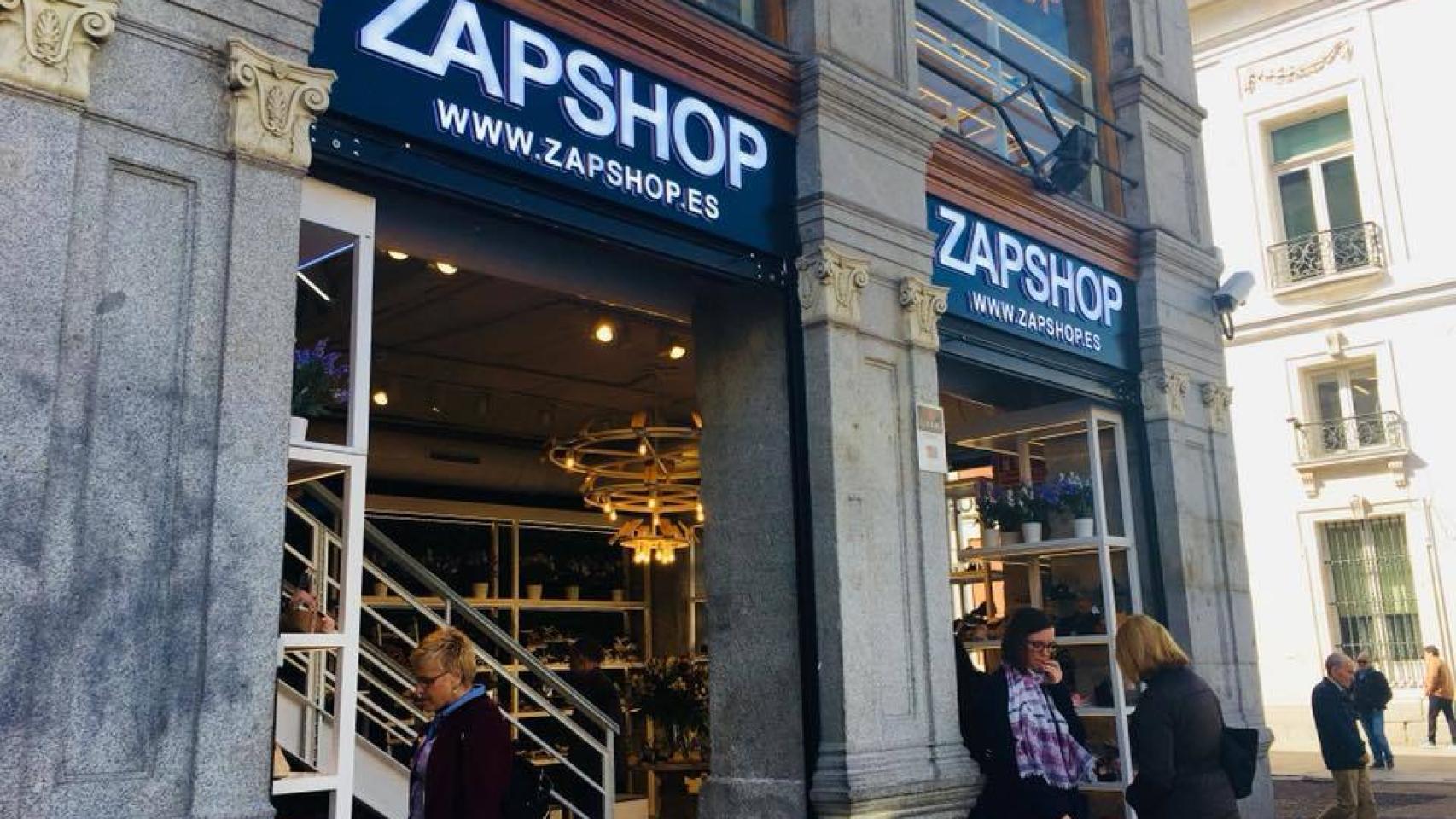 Zapshop, los zapatos chinos que inundan las zonas más caras de Madrid