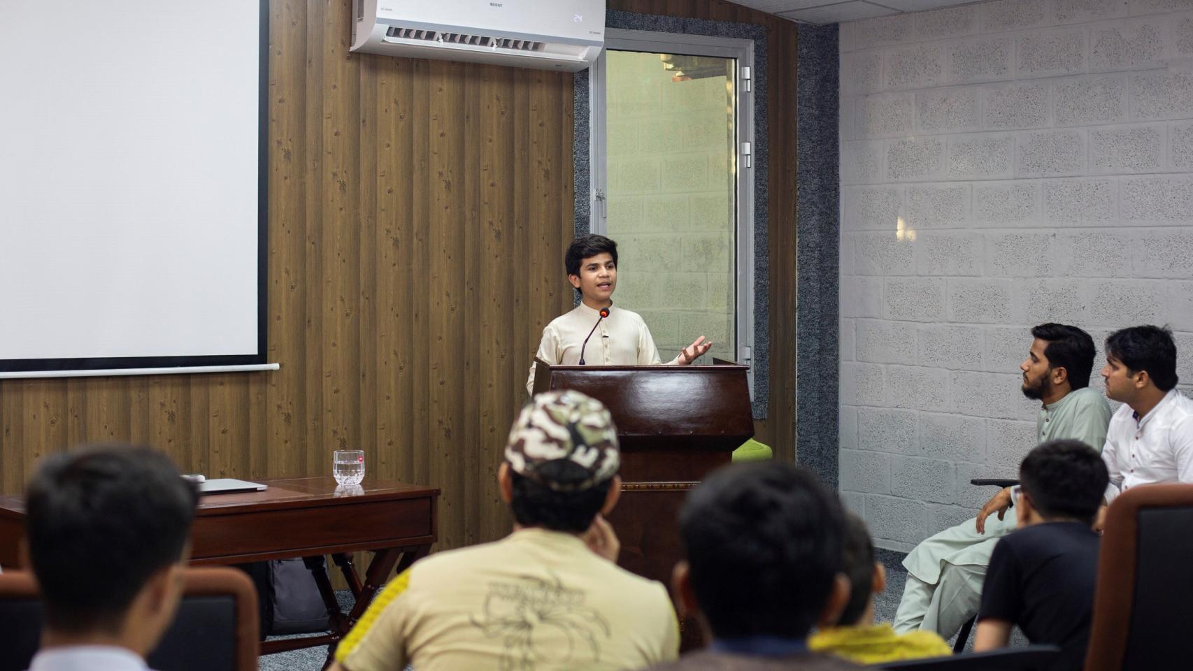 Hammad Safi, el niño con millones de seguidores en las redes que aspira ...