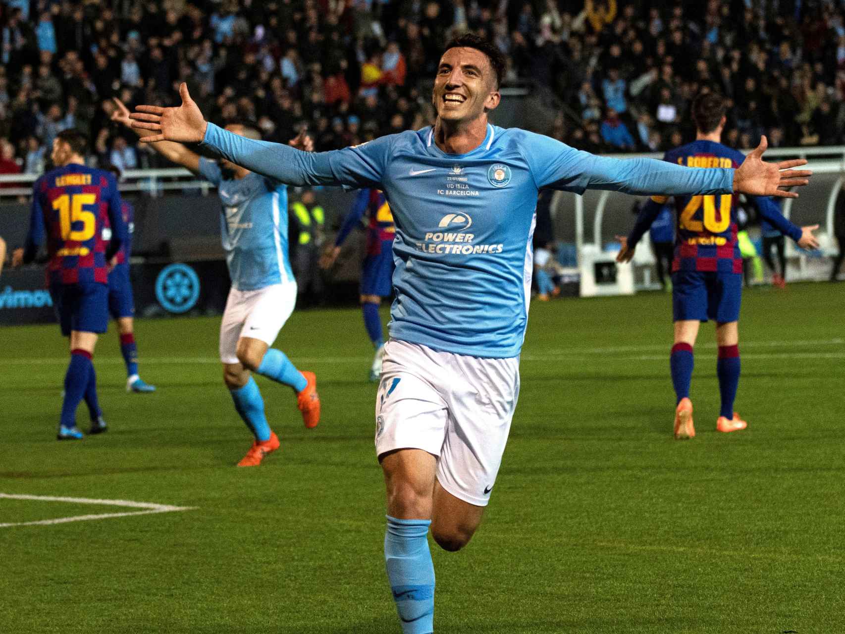 Javi Perez el goleador del Ibiza ante el Barca Con Pique en el campo habria sido mas dificil marcar