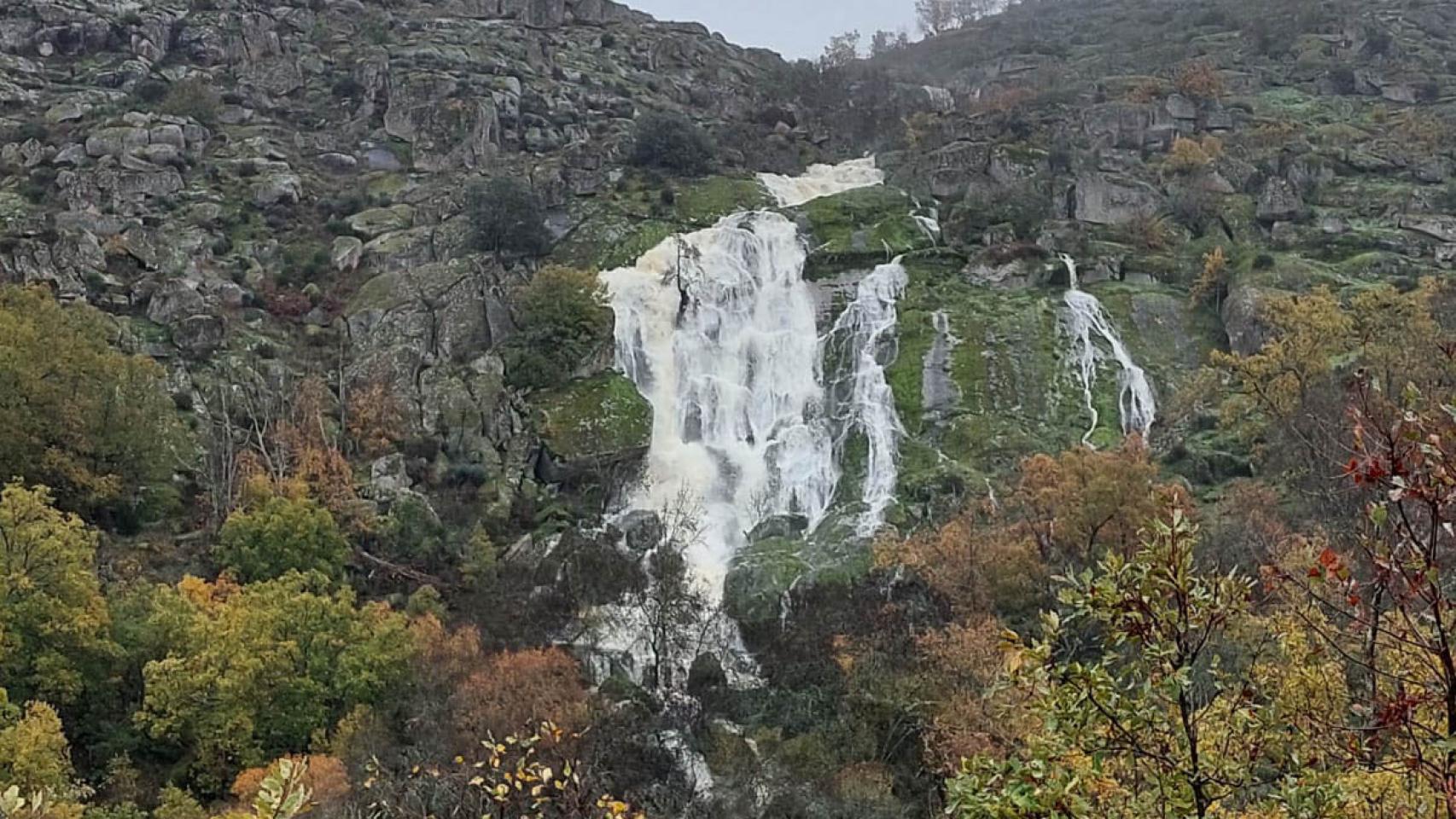 Impresionante cascada en este pueblo de Las Arribes de Salamanca