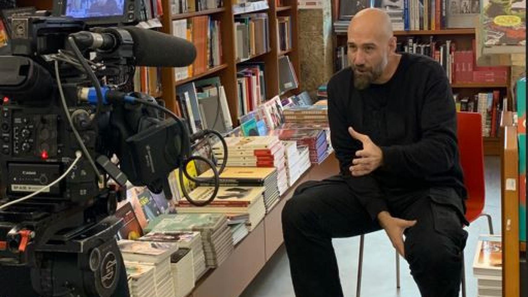 Isra Bravo, de descargar camiones a ser millonario en 5 años: las ...