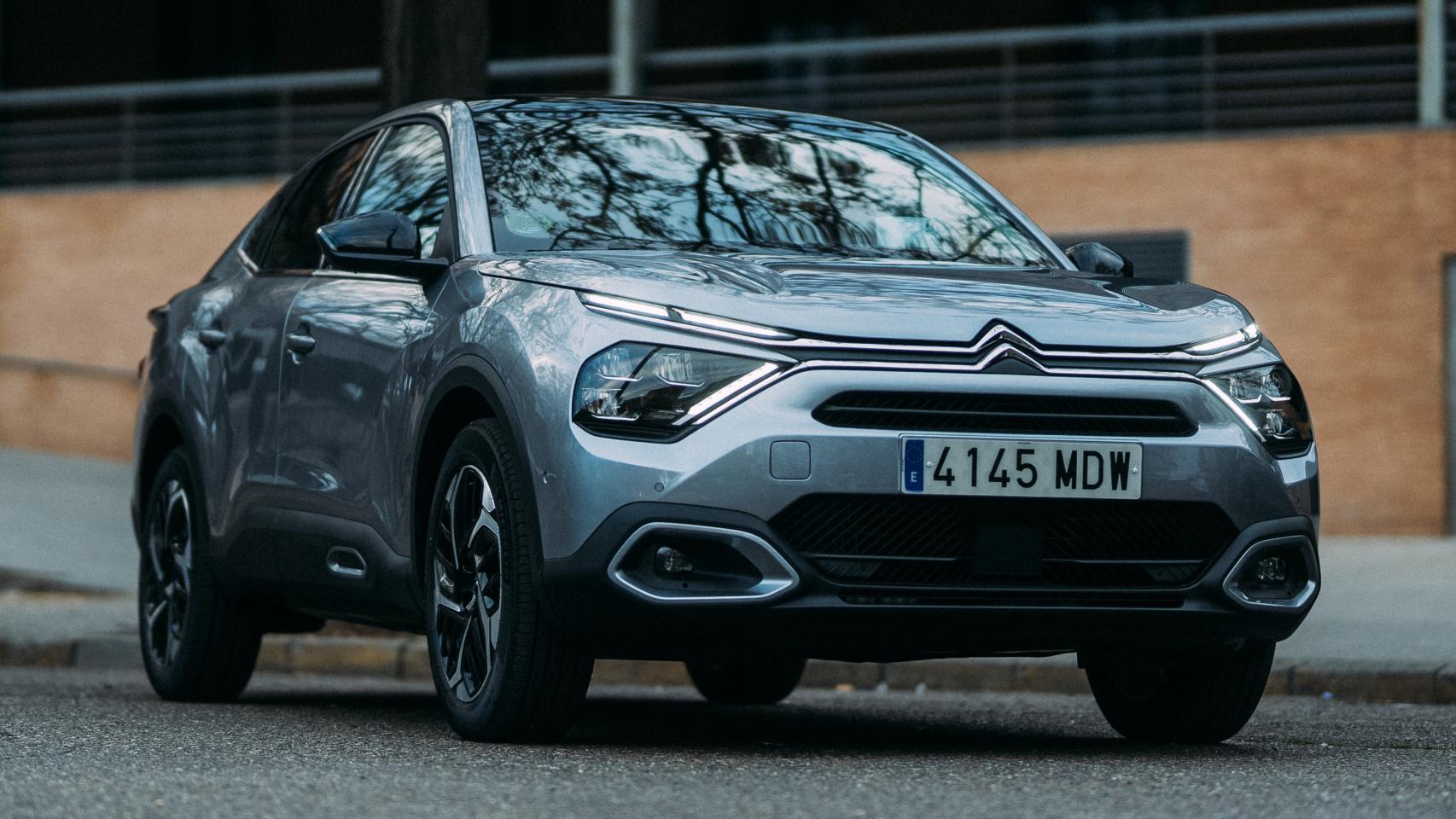 Probamos el Citroën ë-C4 X: un coche eléctrico 'made in Spain' con etiqueta cero