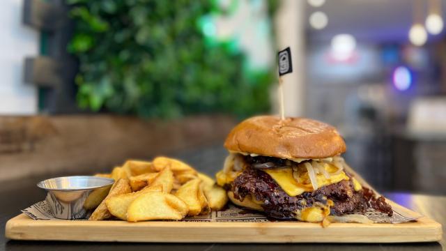Las mejores smash burgers de Madrid después de probar 20 hamburgueserías