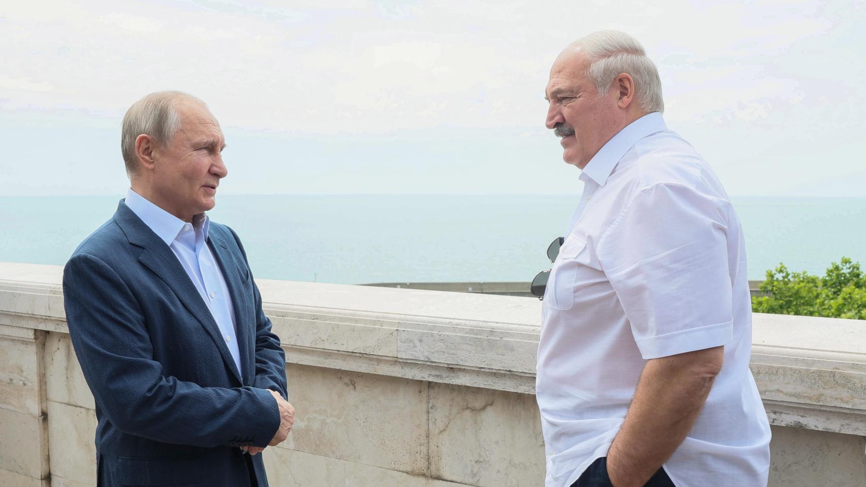Lukashenko contradice a Putin y anuncia que ya ha comenzado a recibir ...