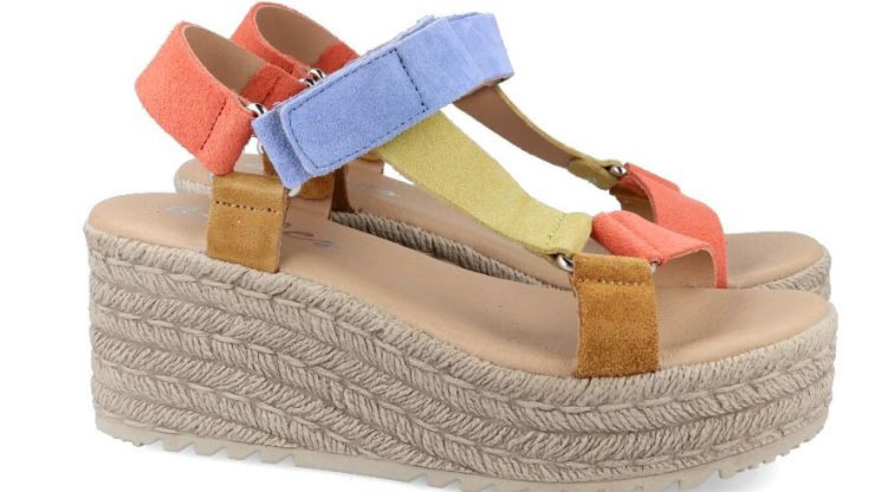 Las plataformas multicolor de Virginia Troconis que serán tus aliadas ...