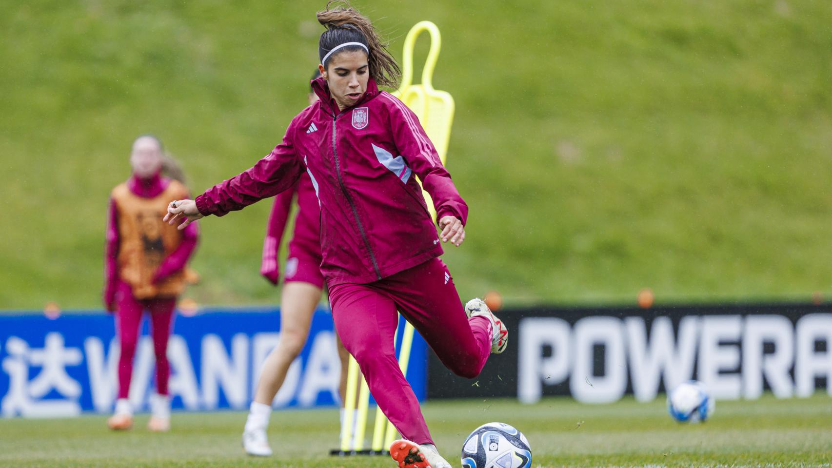 Alba Redondo: "Iniesta es mi ídolo, pero no me he visualizado metiendo ...