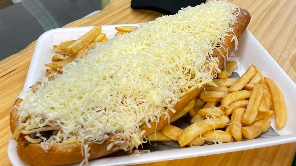 El pepito venezolano más grande de Madrid está en un nuevo puesto de ...