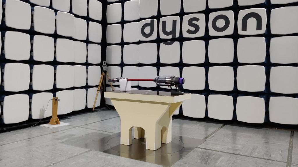 En los laboratorios secretos de Dyson: así consiguen las aspiradoras ...