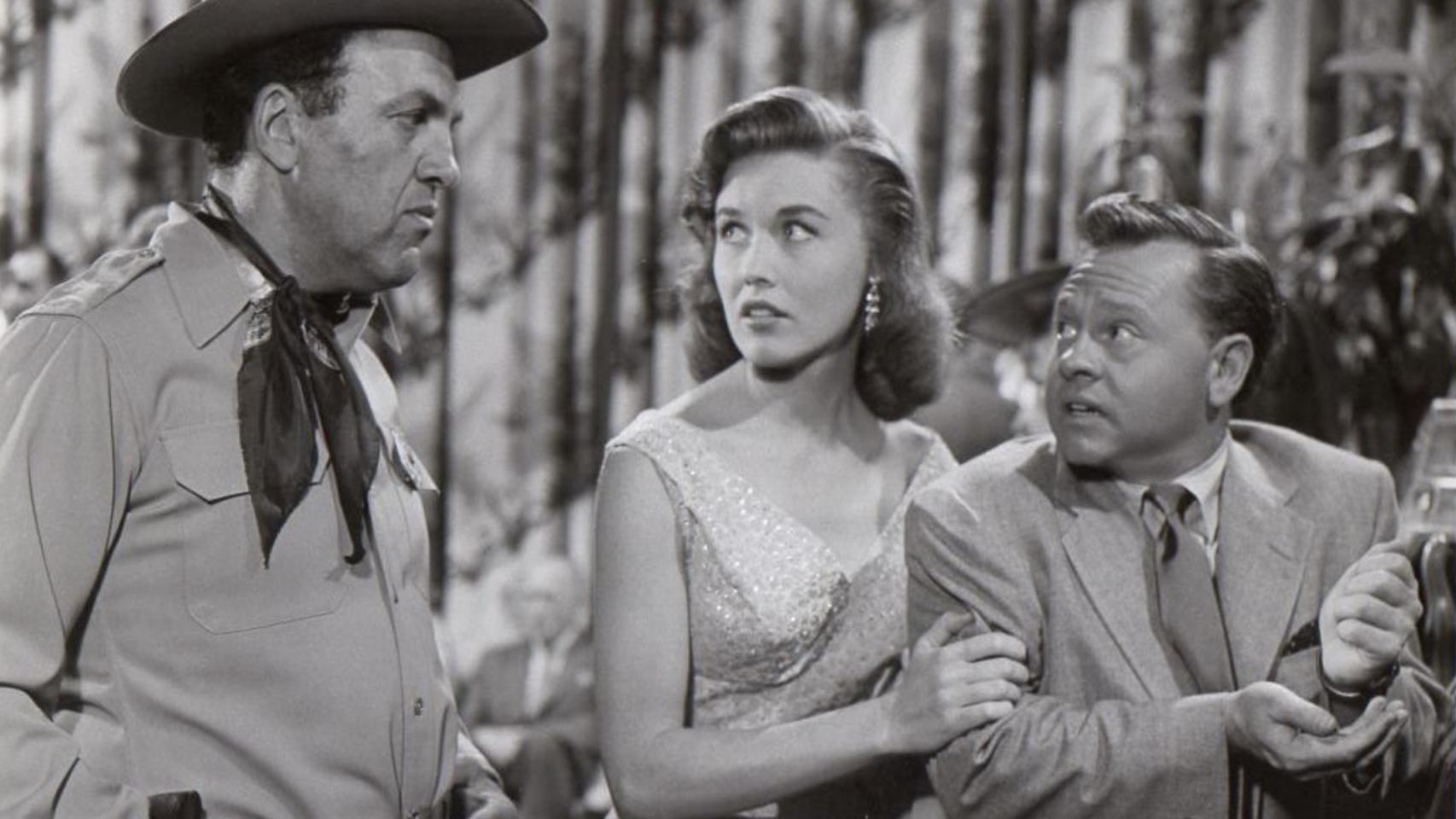 Muere Elaine Delvry, actriz de 'Perry Mason', 'Bonanza' y 'Mi bella ...