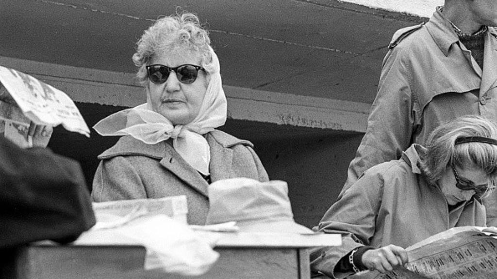 La vida de Laura Garello, la 'signora Ferrari' que encarna Penélope ...