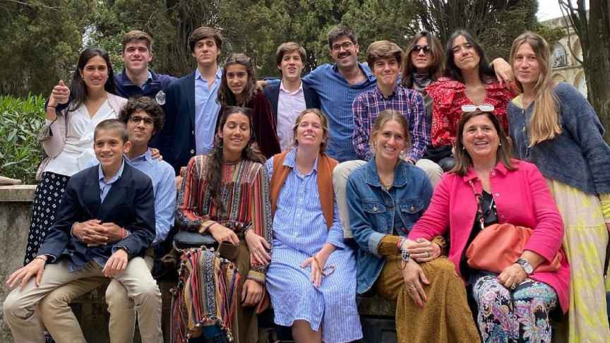 Rosa Pich, la viuda con 15 hijos a su cargo que vive de su nómina y su ...