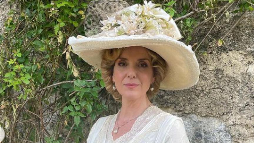 Todo sobre Eva Martín, la actriz catalana que siempre se ha sentido de ...