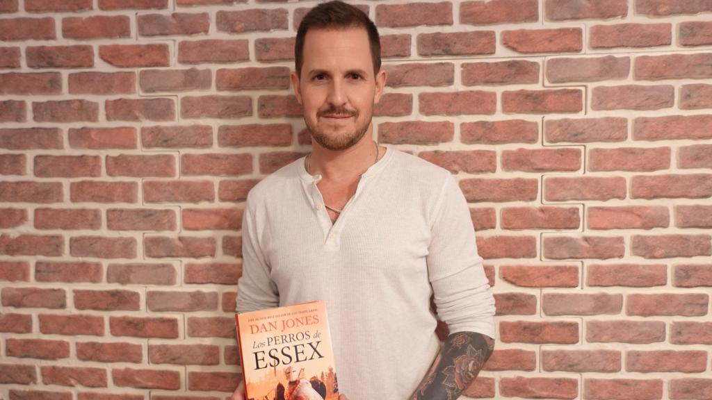 Dan Jones, historiador: "Es más fácil que se destruya la Humanidad a sí ...