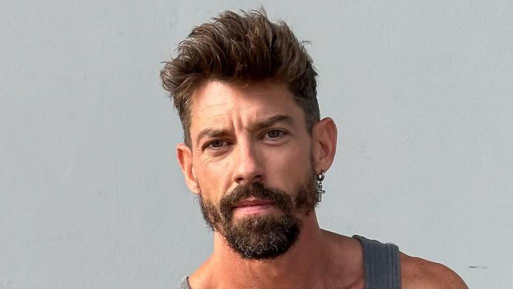 Así es Adrián Lastra, el exitoso actor todoterreno: de su relación ...