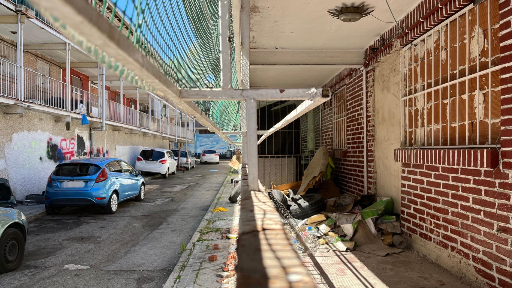 Los últimos mohicanos de la UVA de Hortaleza, la barriada marginal del ...