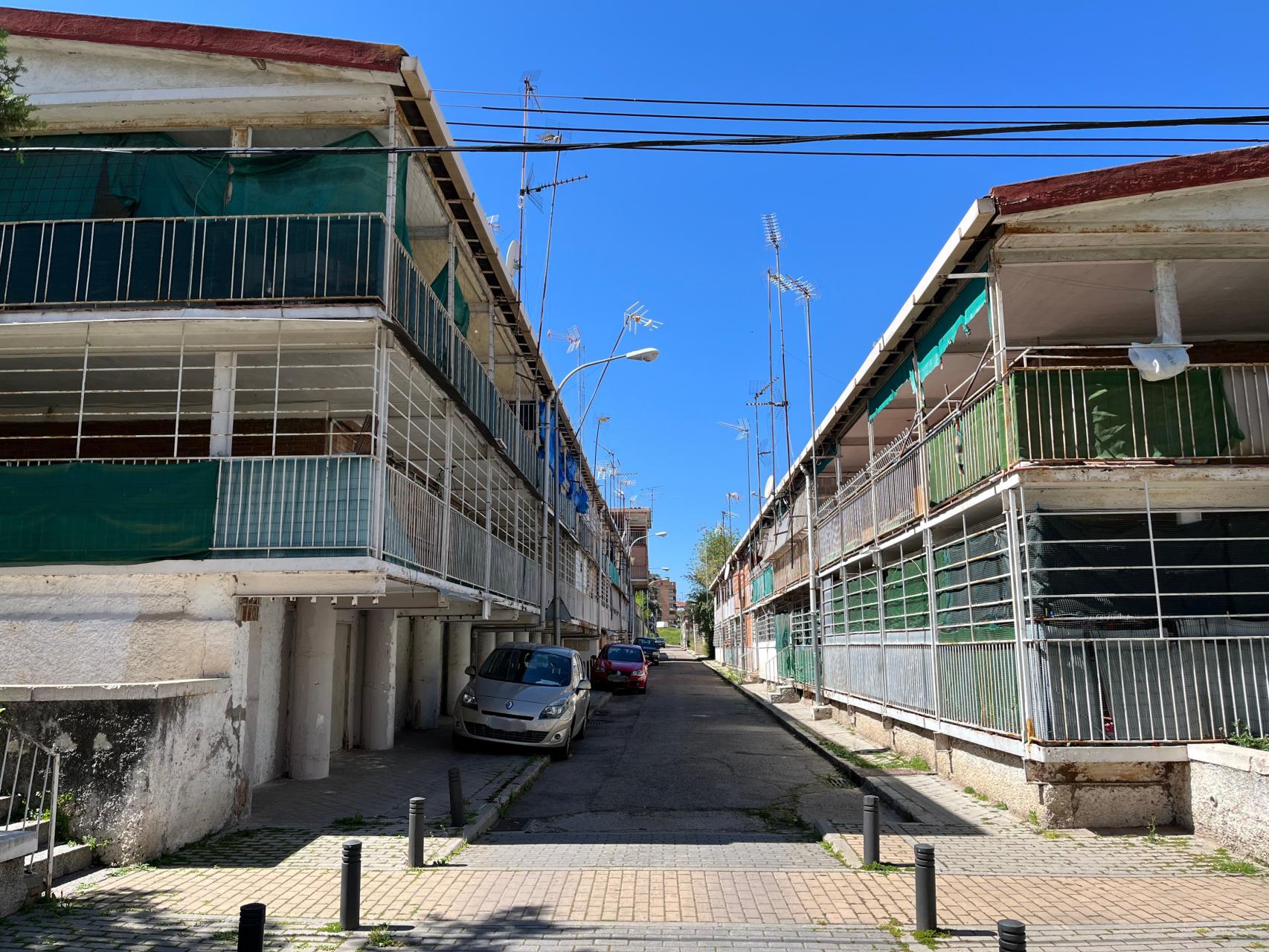 Los últimos mohicanos de la UVA de Hortaleza, la barriada marginal del ...