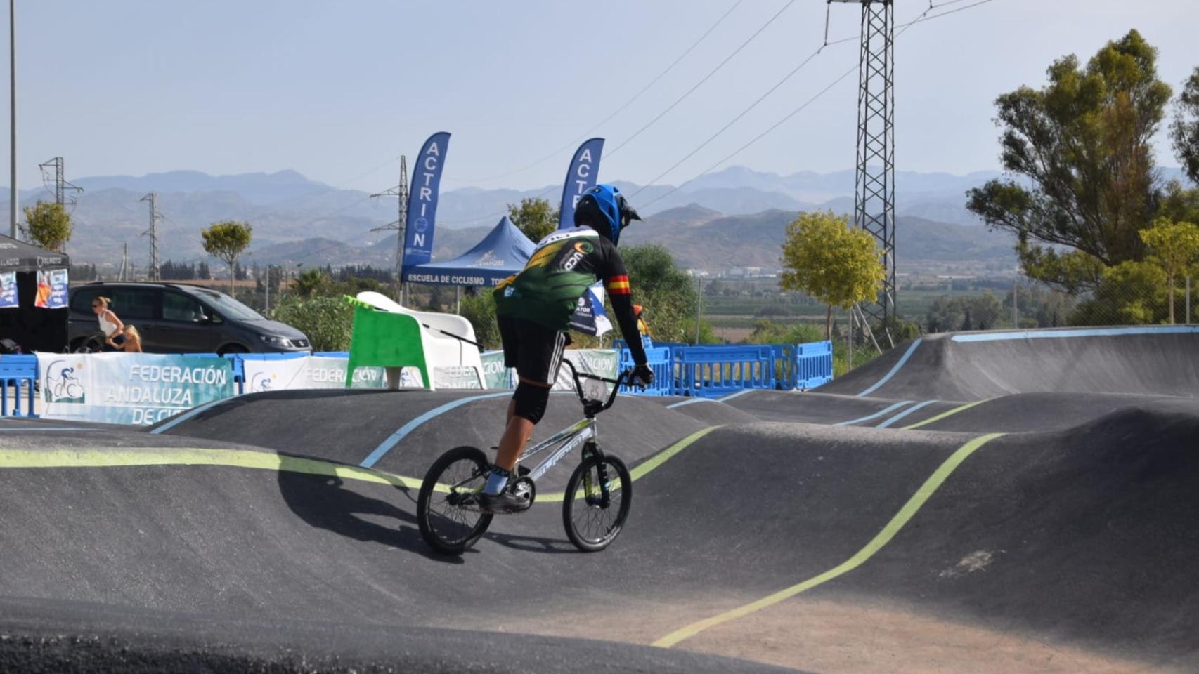 Las pistas de moda para bicis: estos son los circuitos de 'pump track ...