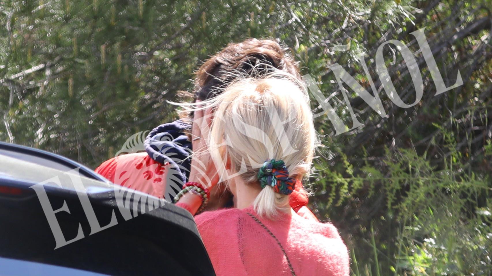 Susanna Griso e Íñigo Afán de Ribera, como nunca se les ha visto: día de campo con sus perros ...