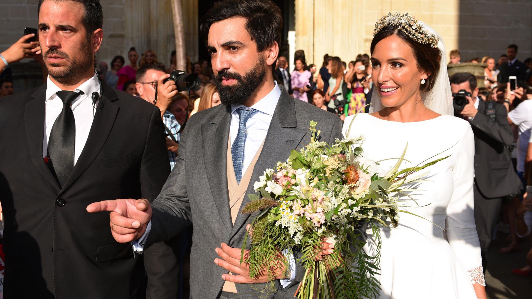 La doble vida de Coco Robatto (Vox): su novia descubre que tiene una ...