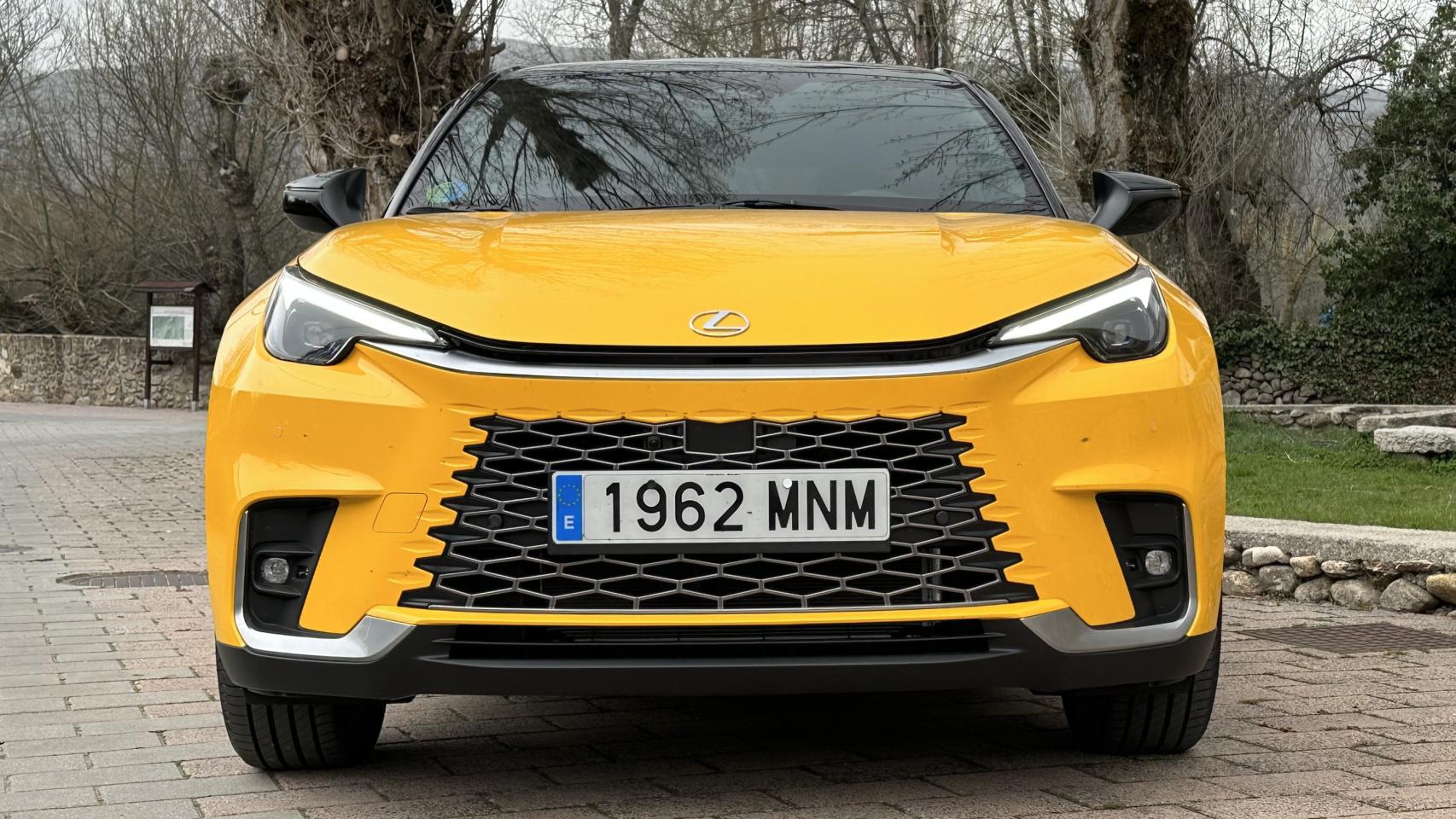 Probamos el Lexus LBX: un SUV urbano que quiere hacer sombra al Audi Q2 ...