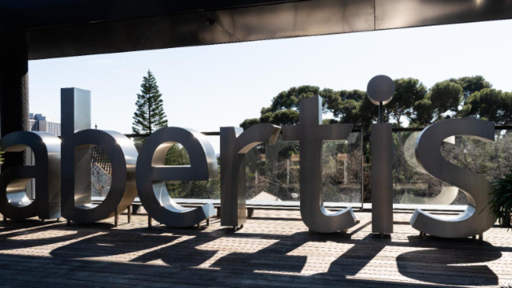 Abertis gana 197 millones de euros hasta marzo, un 8% más