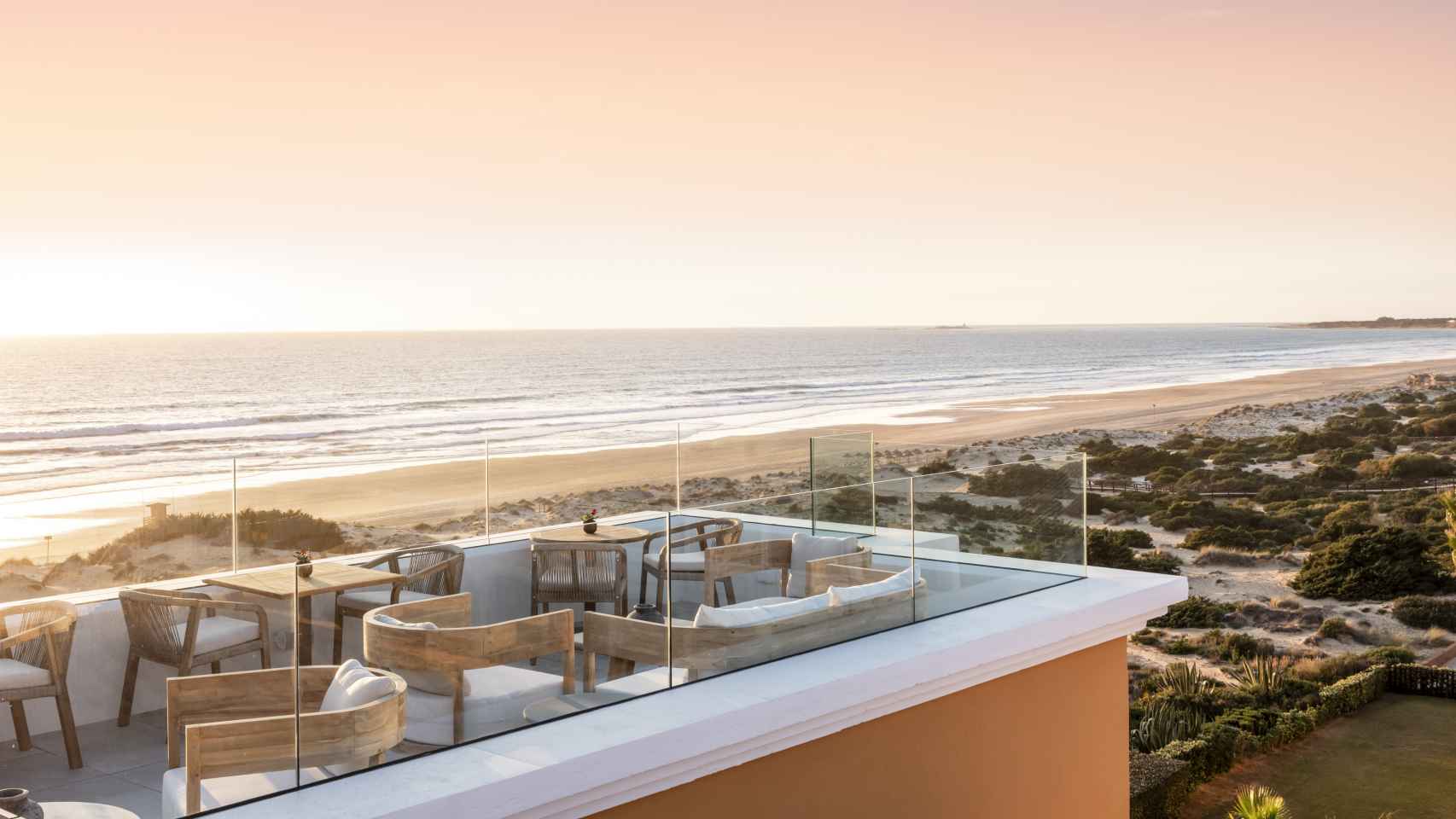 La nueva terraza de Chiclana con uno de los atardeceres más bonitos de ...