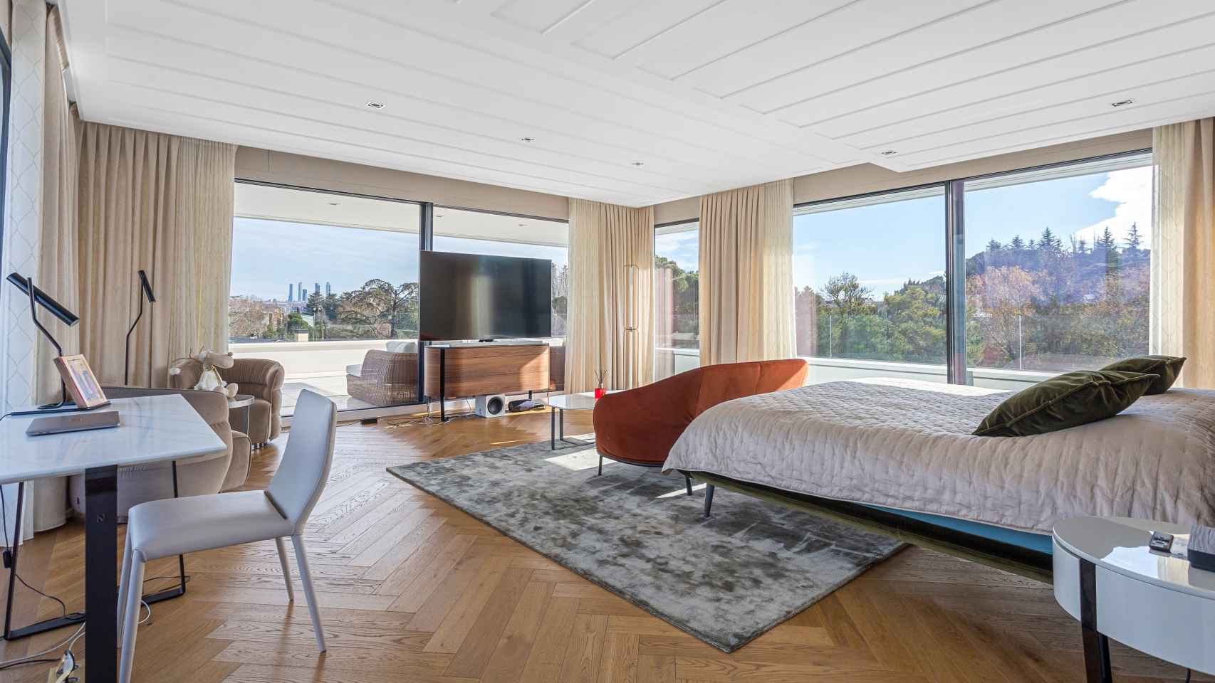La impresionante vivienda que se vende en el Beverly Hills de Madrid ...