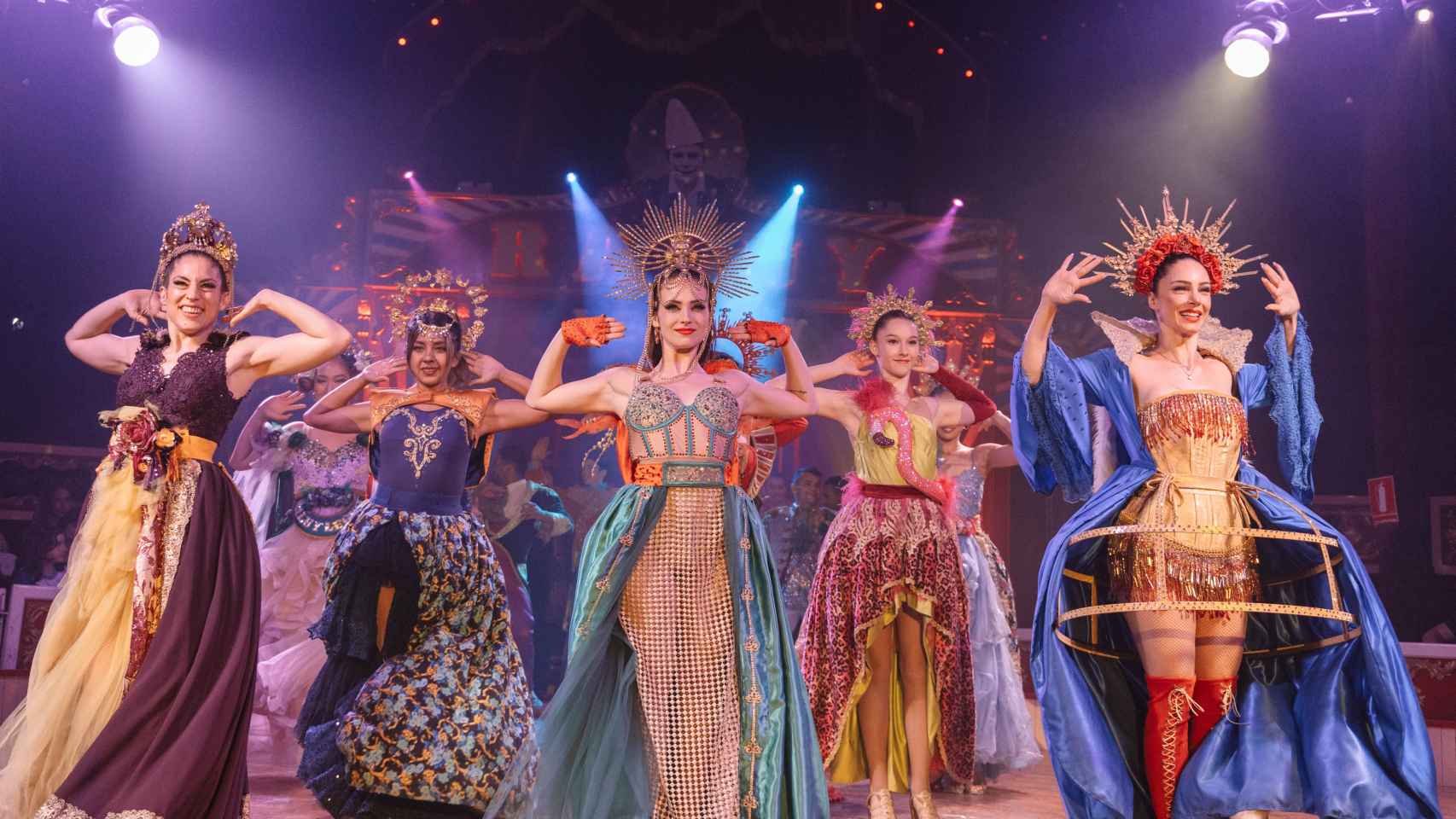 Louisa Raluy, la artista de Milán que dirige con su hermana el único ...