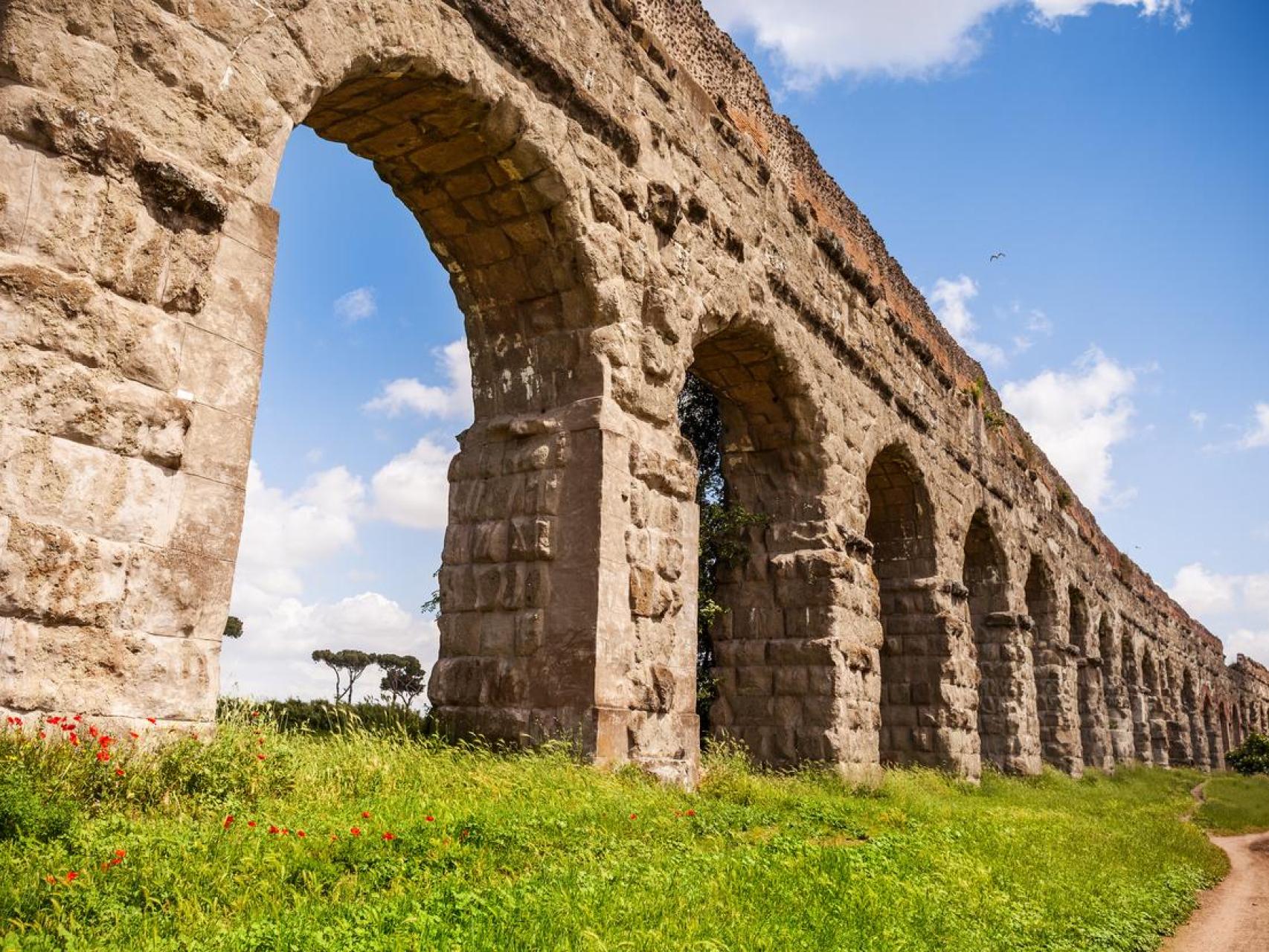 Datos Sobre Los Acueductos De La Antigua Roma. Fotos