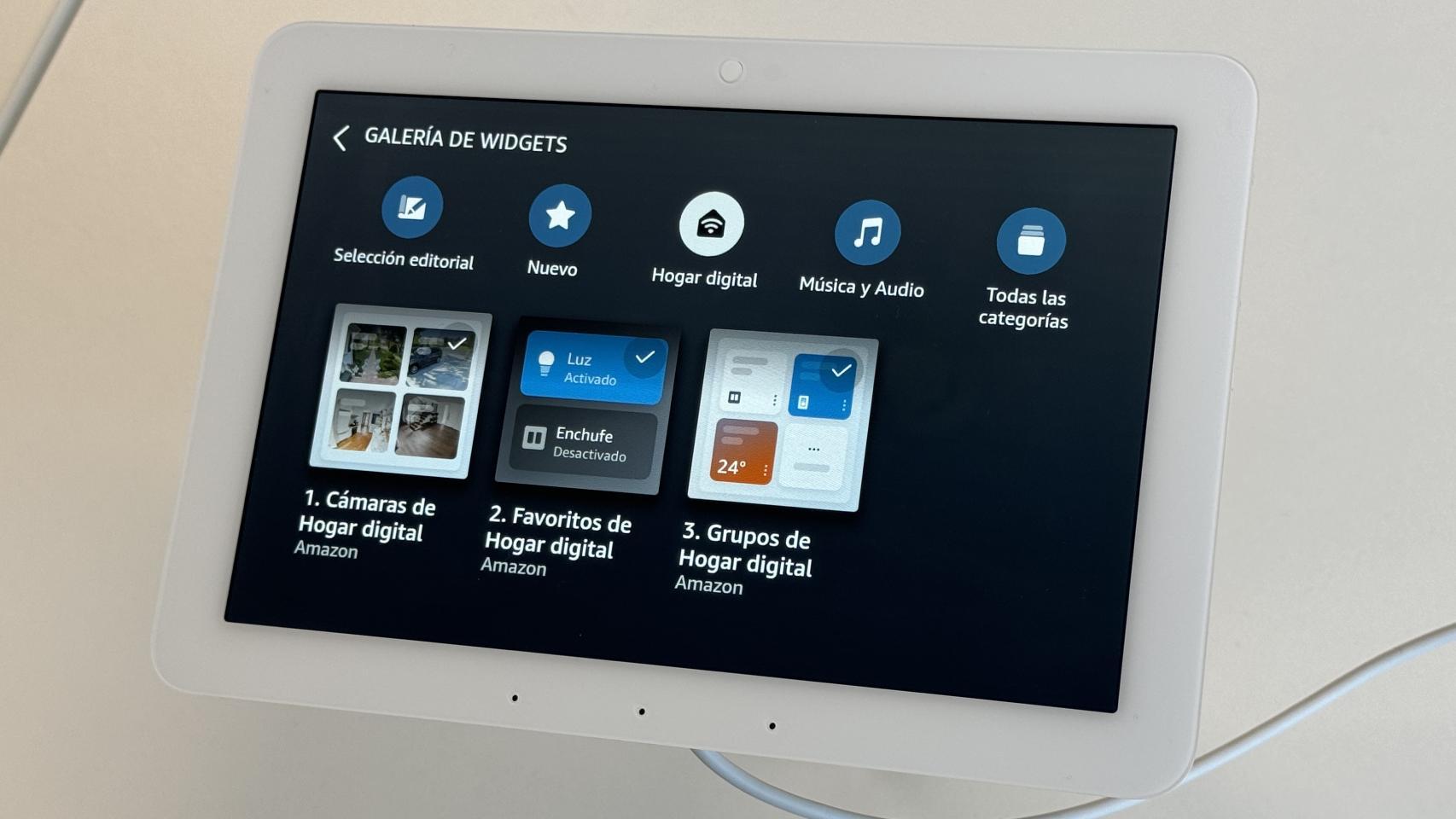 Probamos el Echo Hub de Amazon: la forma más fácil de controlar el ...