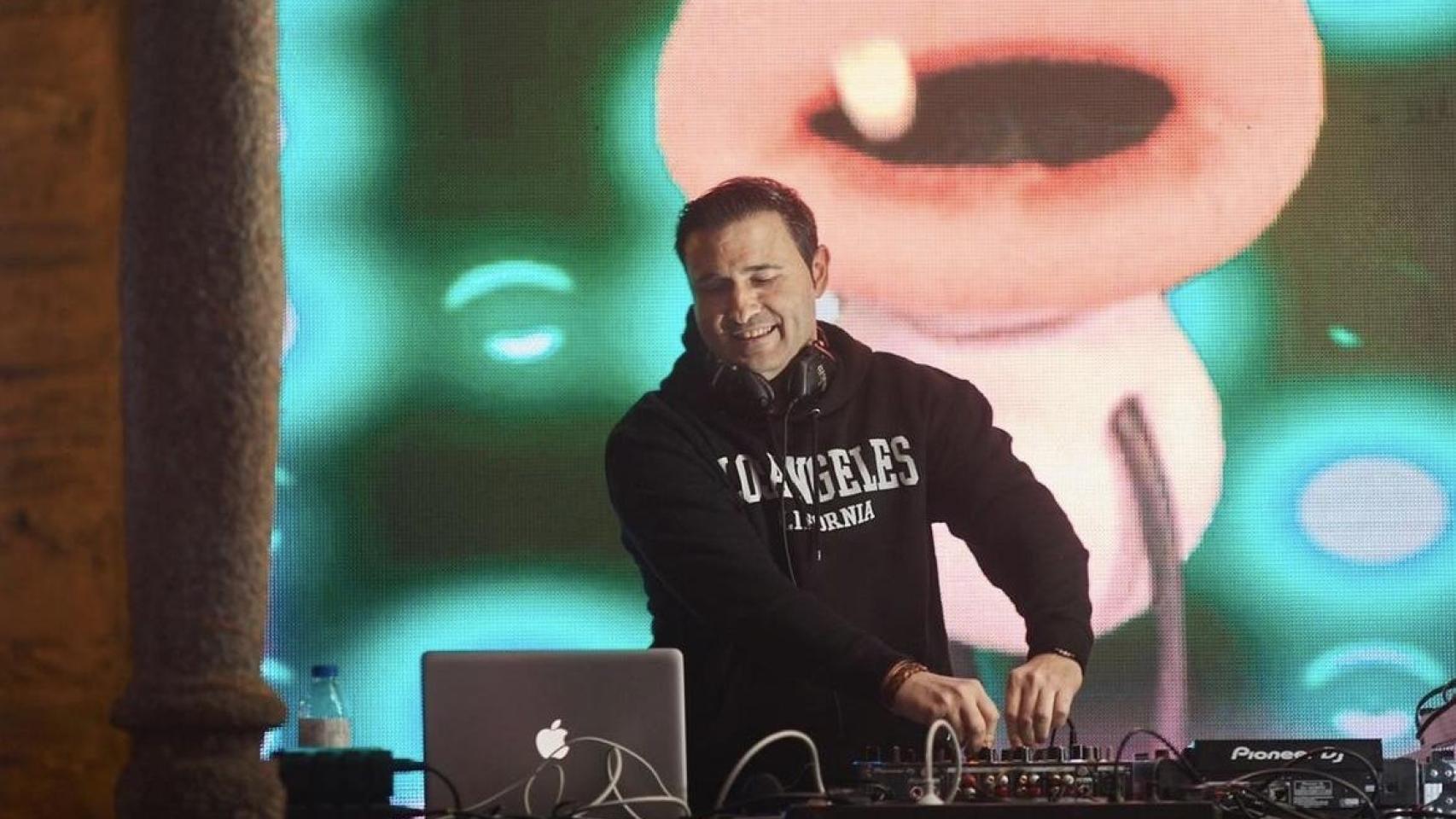 El lado personal de Valdi, el DJ de 'El Hormiguero': "Pablo Motos me ...