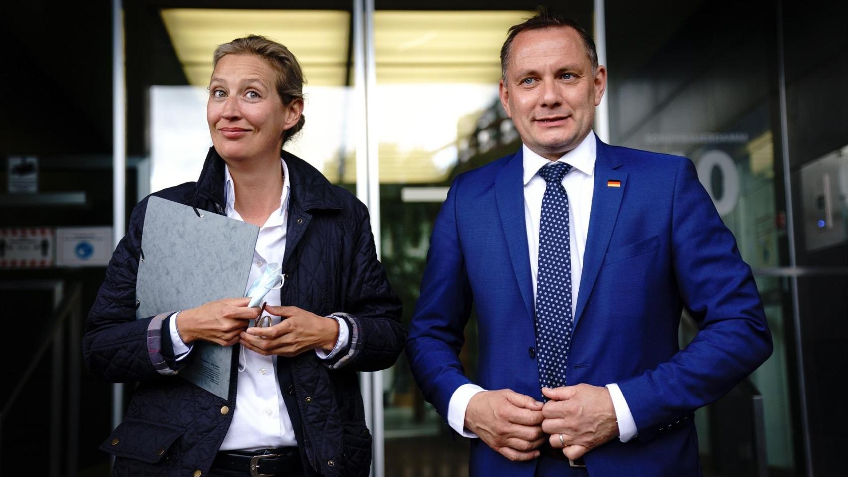 Cómo Alice Weidel, la líder lesbiana de la AfD con dos hijos adoptados ...