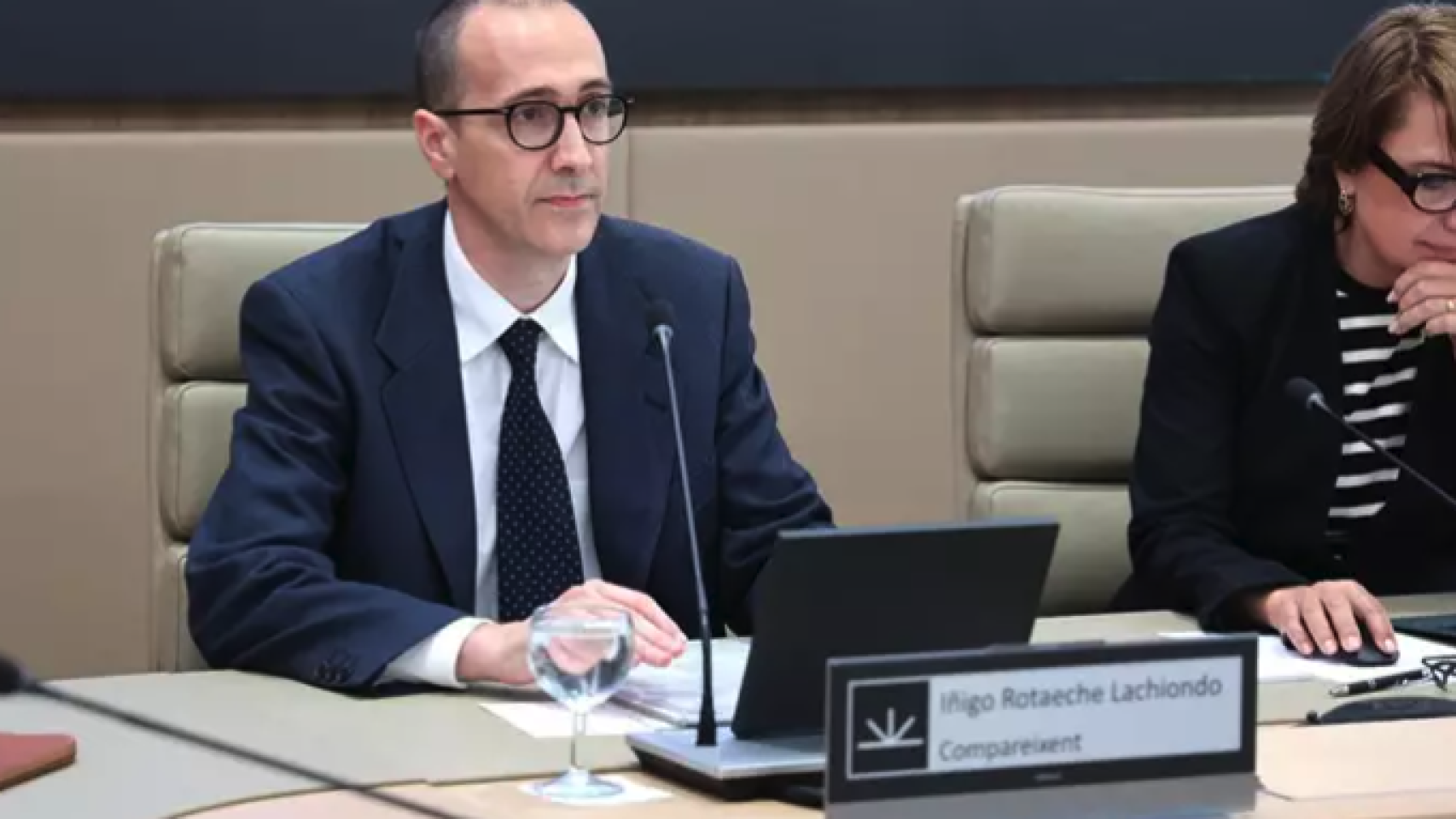 Un empresario del 'caso Koldo' pide al juez viajar a Angola para cobrar ...