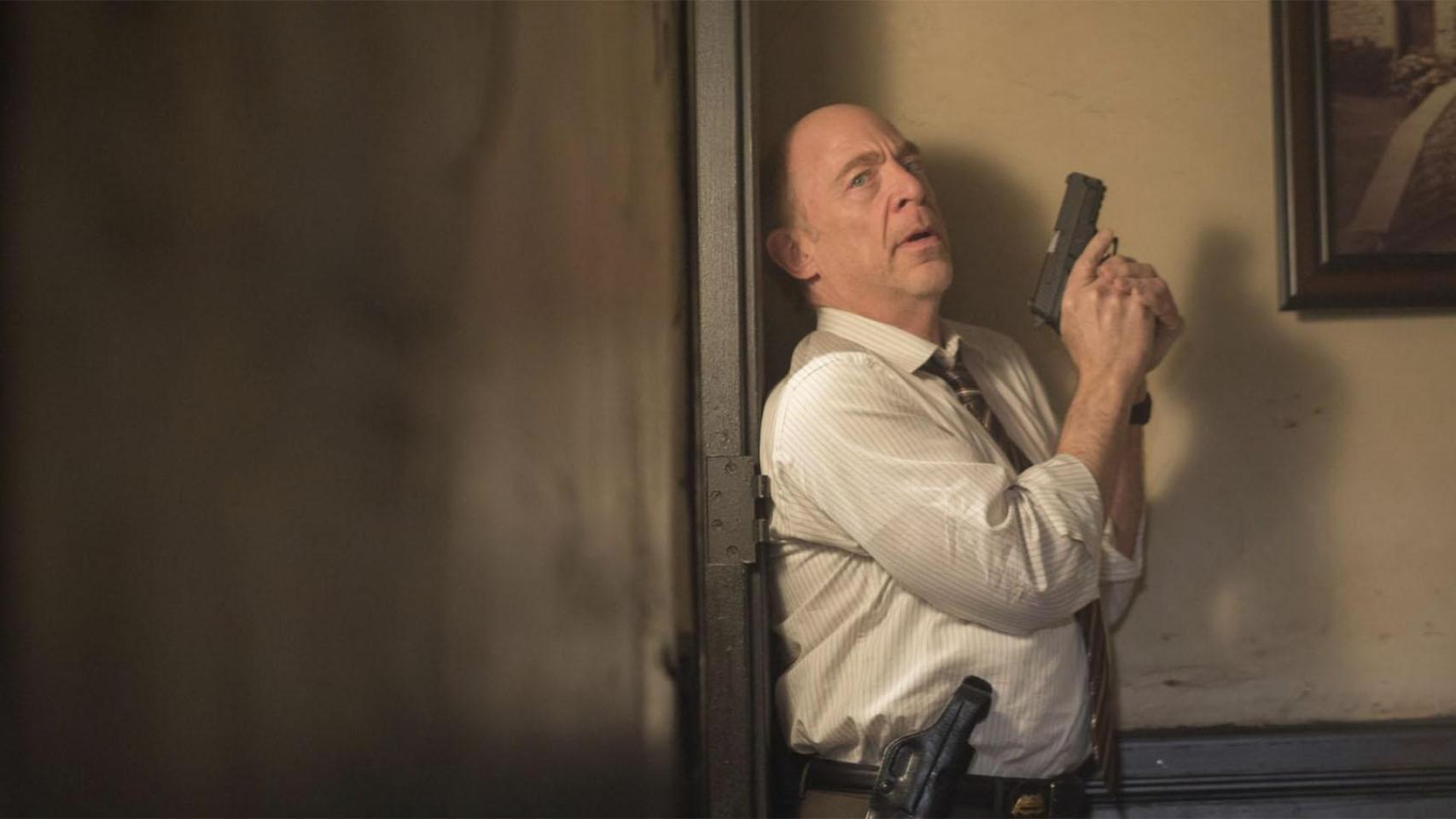 The action thriller with Ben Affleck and J.K. Simmons that is a hit on ...