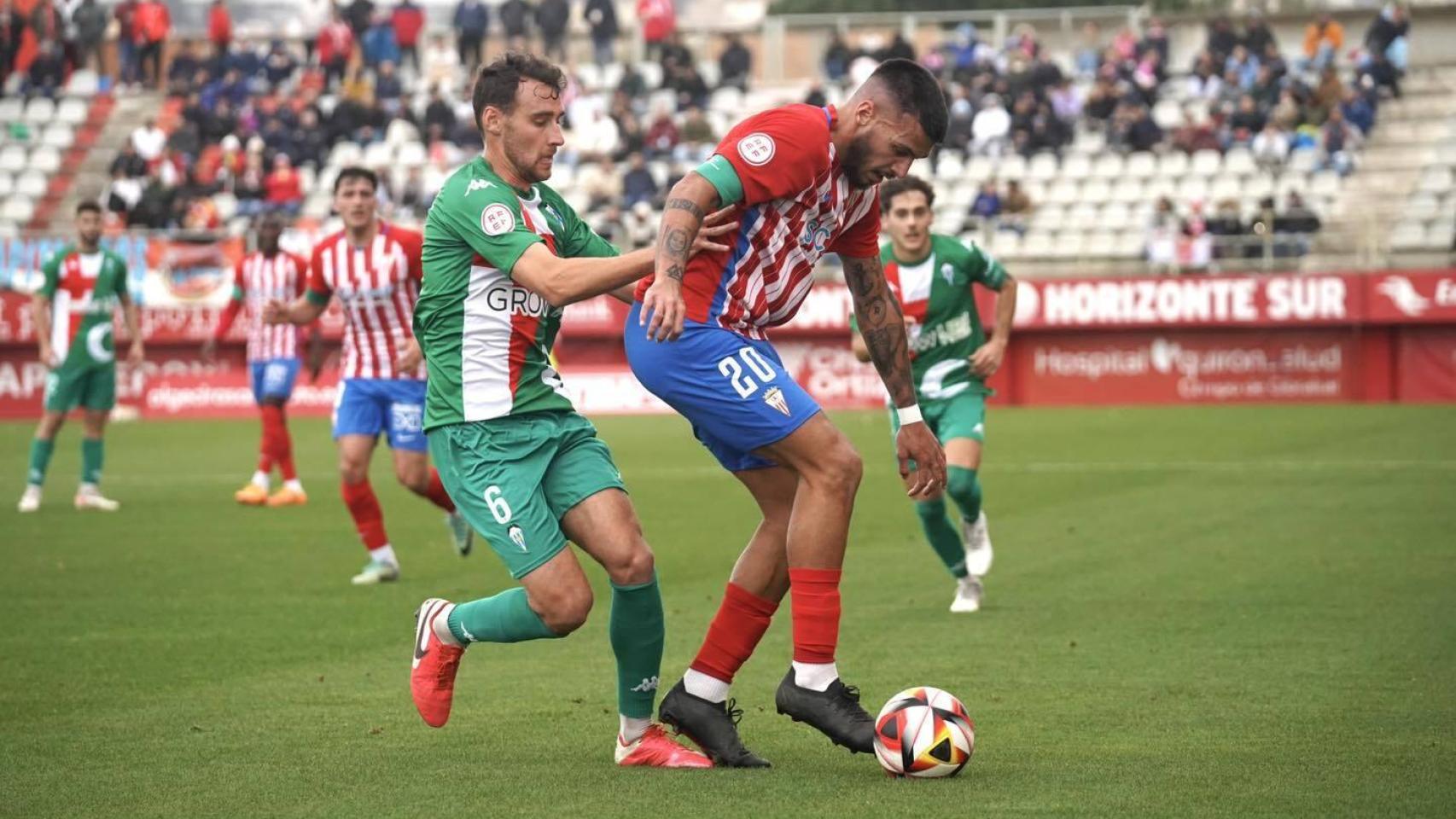 El gaditano, cuarto refuerzo del equipo alicantino, acumula más de 100 ...