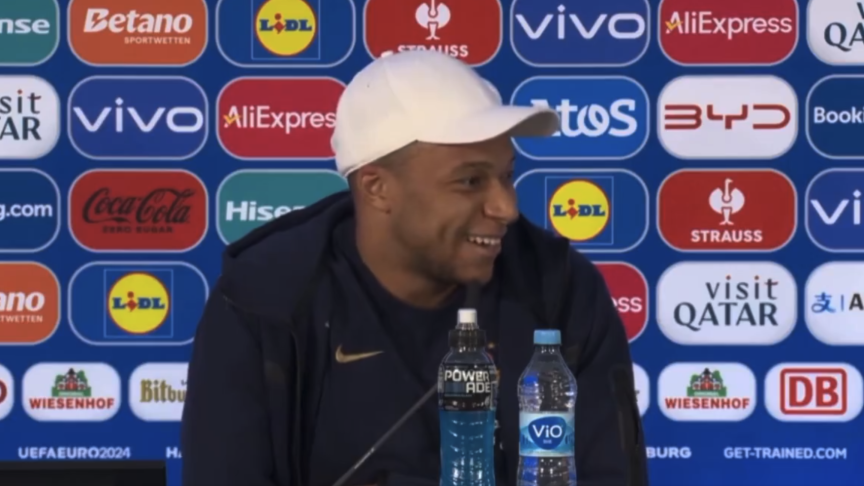 Mbappé vuelve a posicionarse con una broma política a un periodista que ...