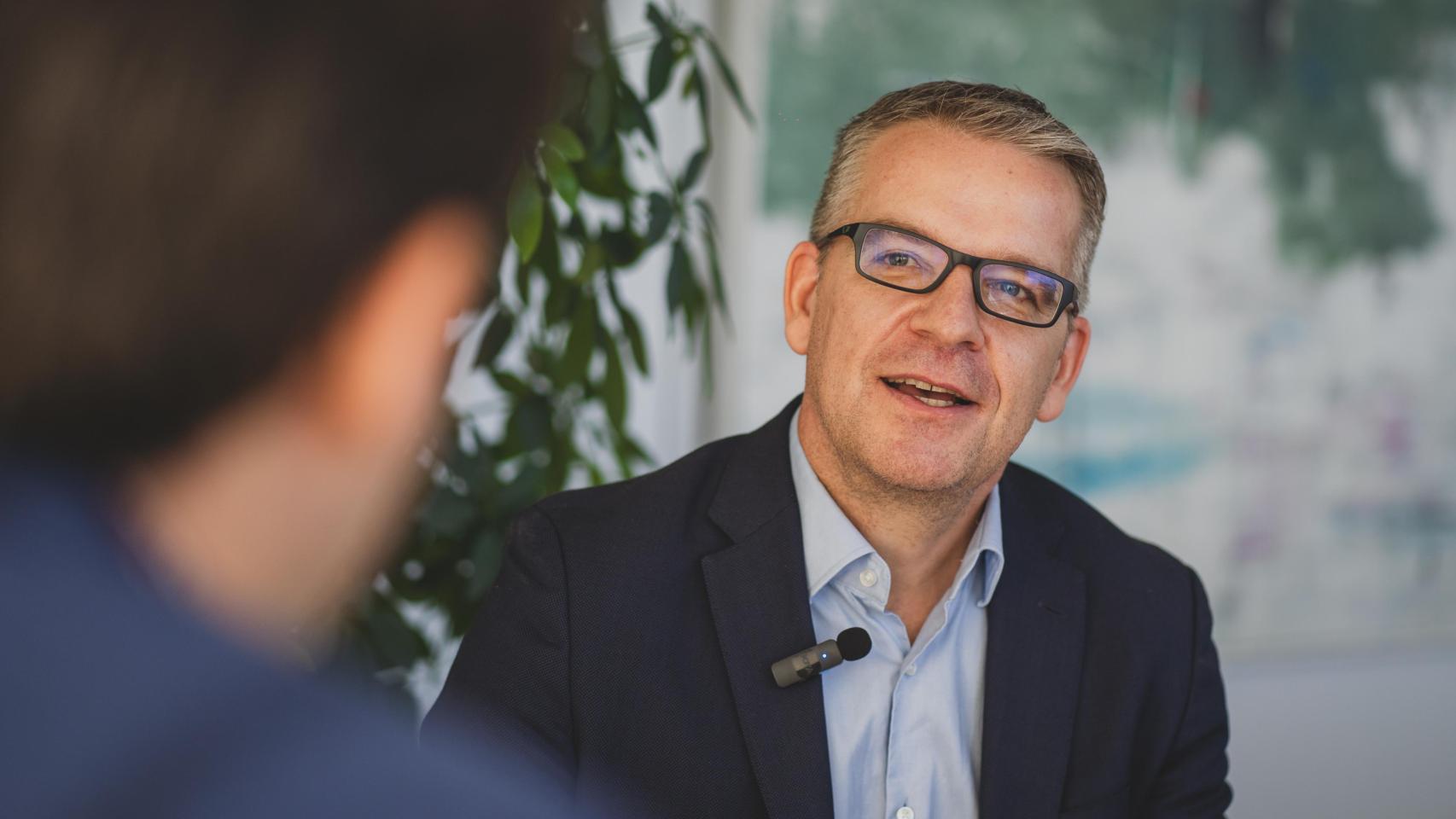 Tobias Eismann (BMW Bank): "Nuestra misión es que la movilidad sea ...