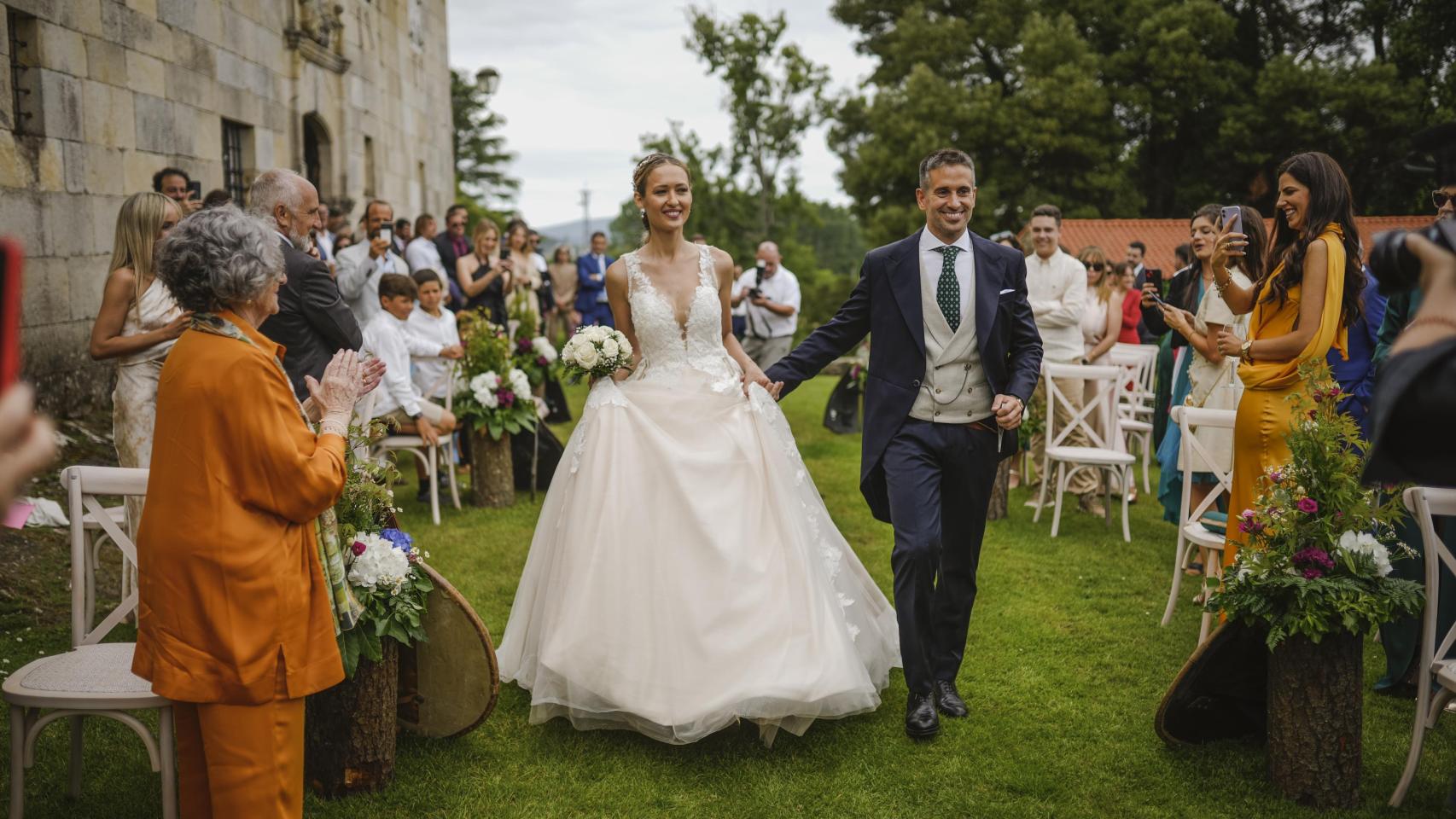 La boda medieval de Daniela y Joaquín cerca de A Coruña con duelos de ...