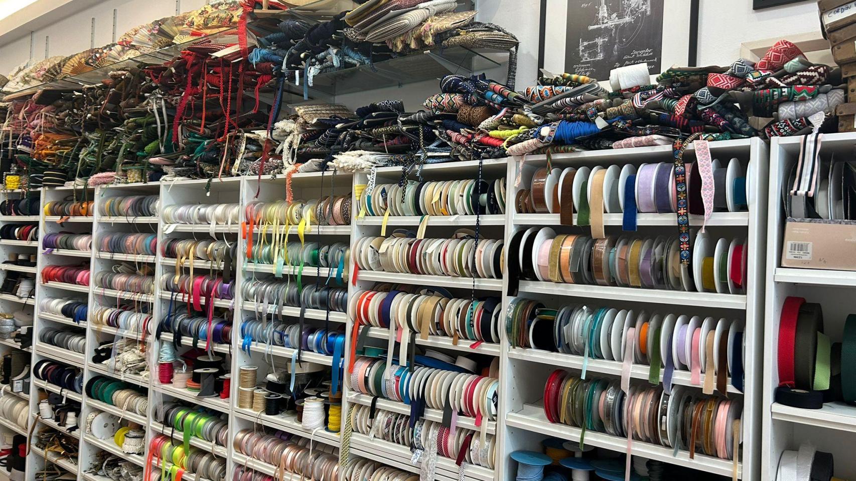 La Crisálida: La mercería viral de A Coruña con millones de likes y el ...