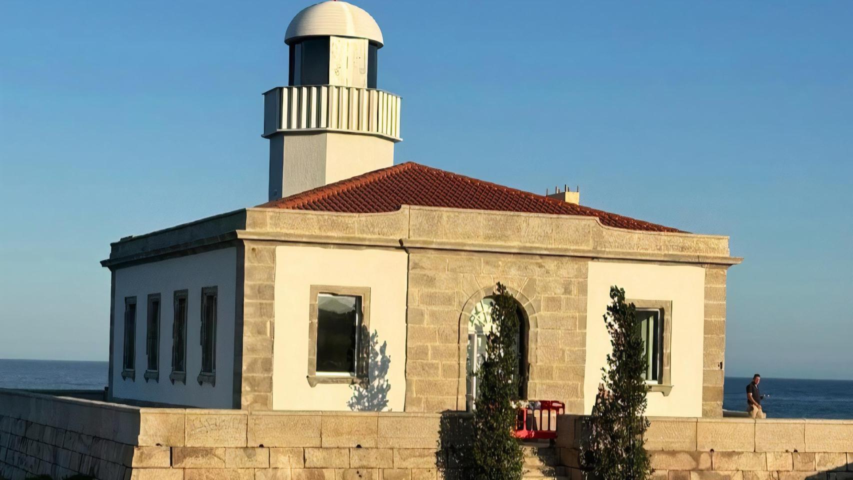 Ya hay fecha de inauguración para el Faro Pequeño de Cabo Silleiro, en Baiona
