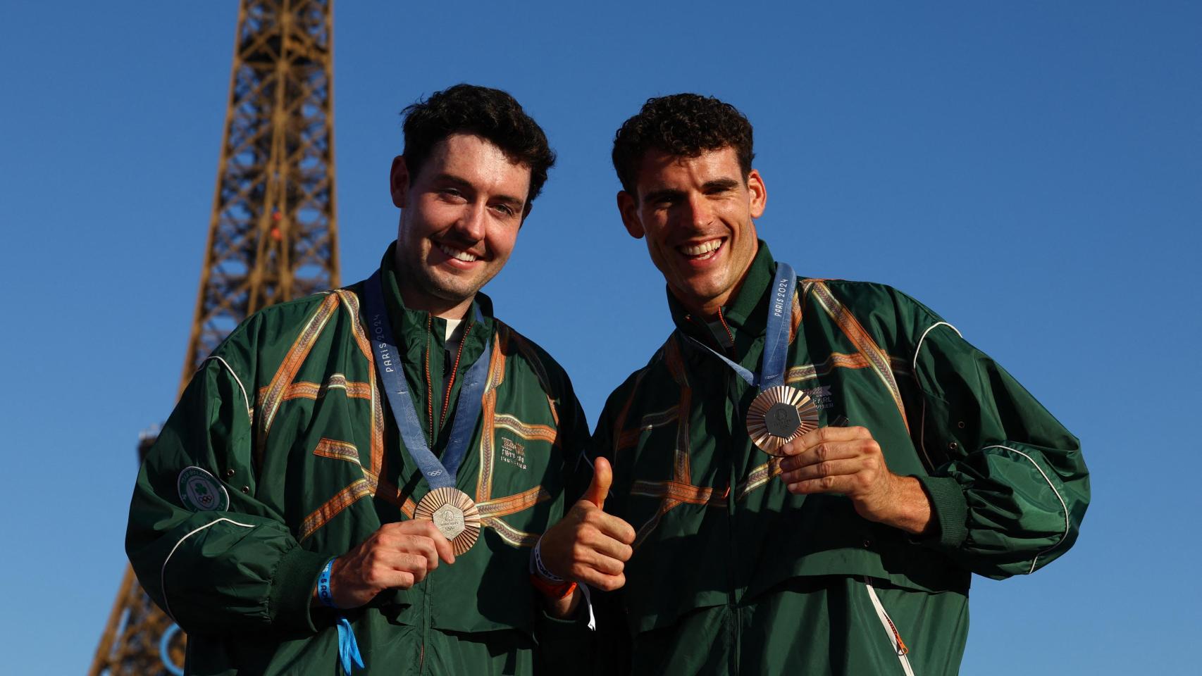 Atletas olímpicos devuelven "por un problema crónico" su medalla de los ...