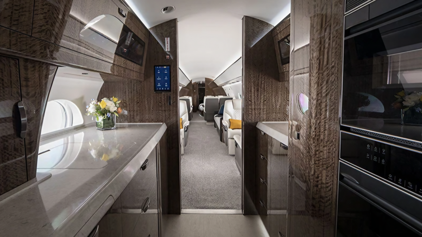 Así es el G700, el lujoso nuevo jet privado de Jeff Bezos: más de 70 millones de euros para ...