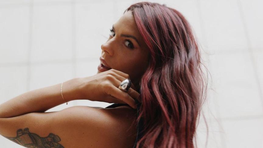 Bokep chat indo wanted to taste that sexy kitty more so I