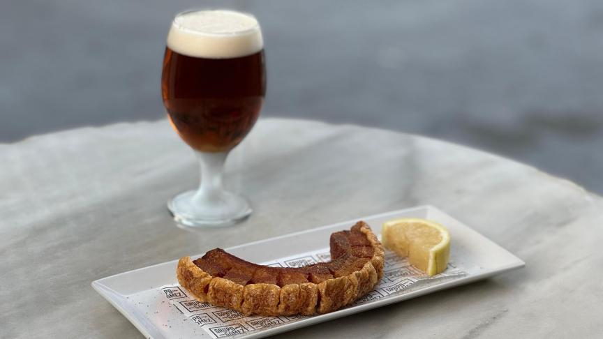 Uno de los mejores torreznos de Valencia está en este bar de tapas ...