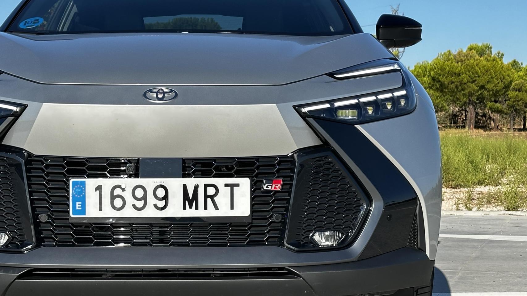 Probamos el Toyota C-HR híbrido enchufable: el SUV definitivo para ...