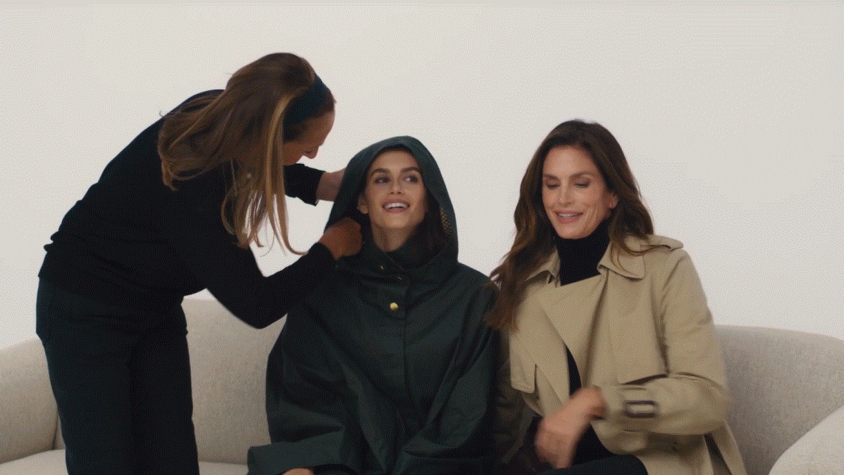 Primer Zara Streaming en España: Cindy Crawford y Kaia Gerber en este innovador modo de compra