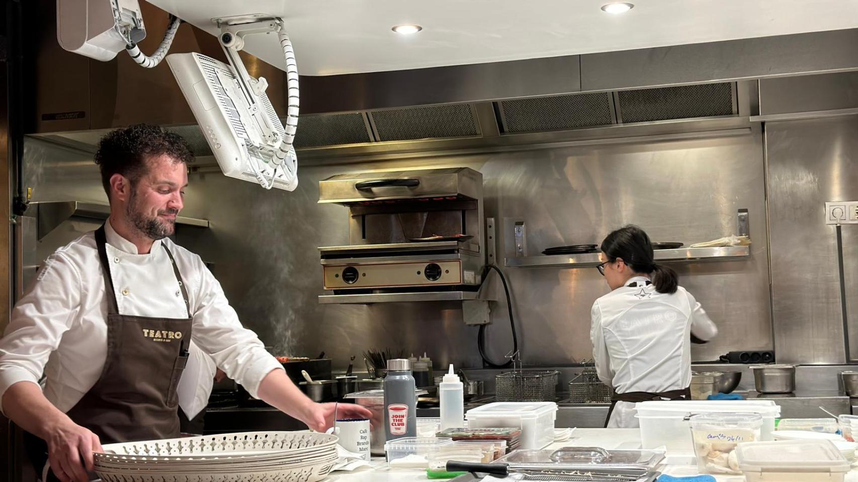 Oliver Peña, el chef tras el telón de Teatro Kitchen Bar en Barcelona ...